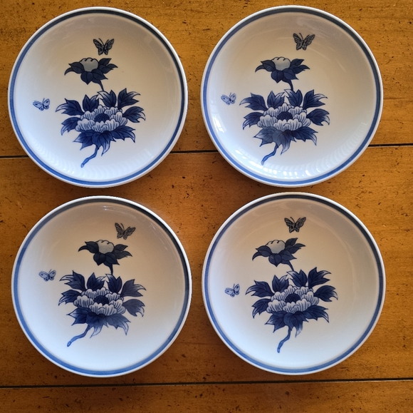 Accents | Japanese Taizan Porcelain Peony Butterfly Plates Set Of 4 ...